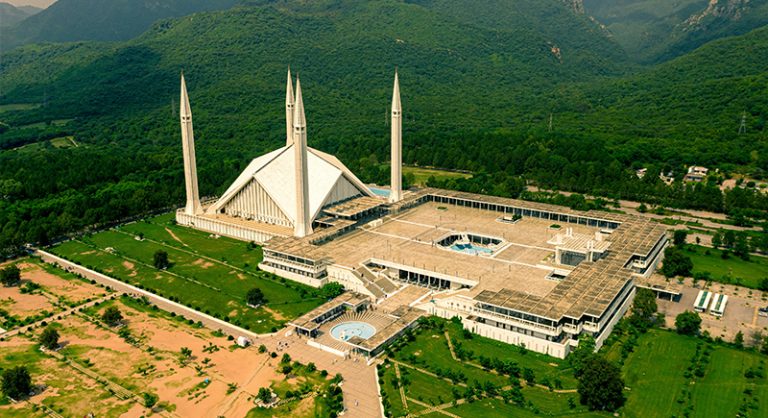 15 Muslim Countries With the Largest Christian Communities - Big Edition