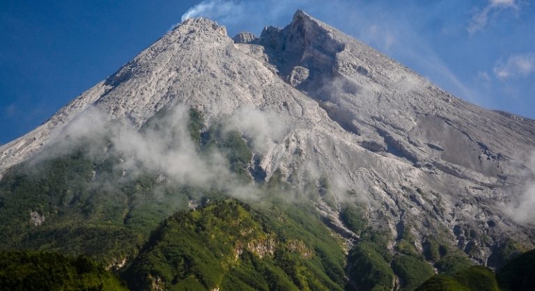 10 Most Dangerous Dormant Volcanoes that Could Erupt - Big Edition